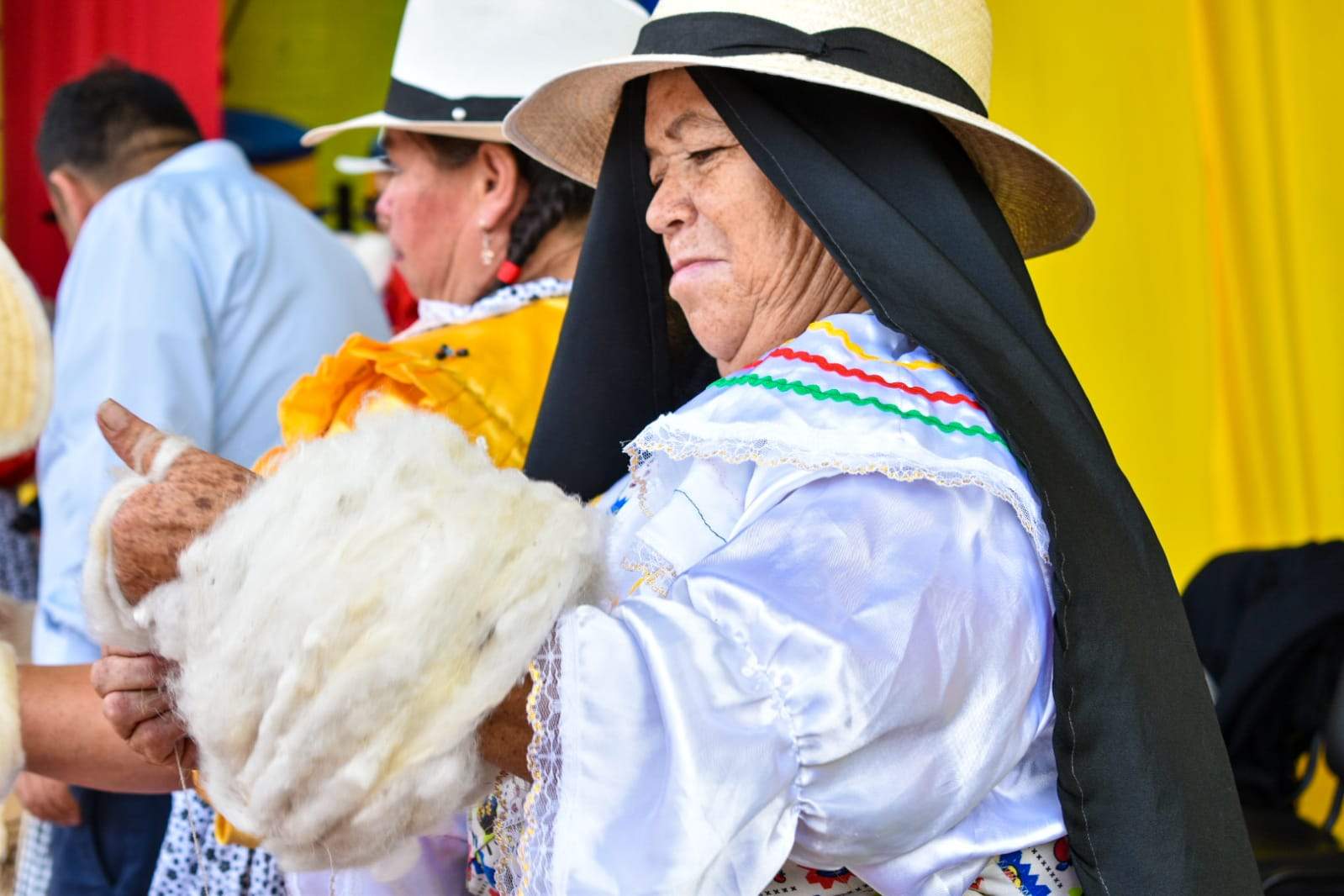 Nobsa celebra el Día Mundial de la Ruana en Boyacá, Colombia